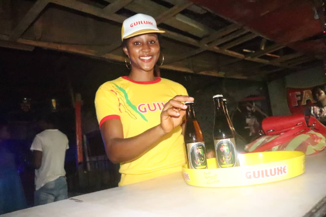 GUILUXE, LA BIERE NATIONALE CELEBRE LES 62 ANS DE LA GUINEE – SOBRAGUI